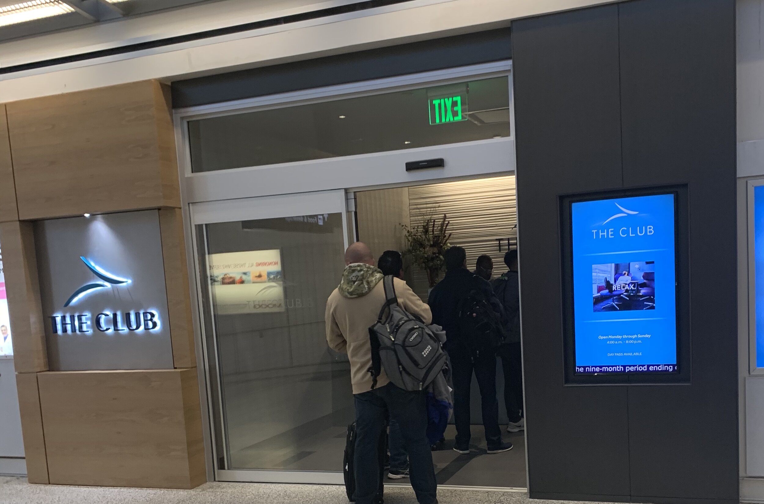 The Club Lounge at BUF - Nonstop Points